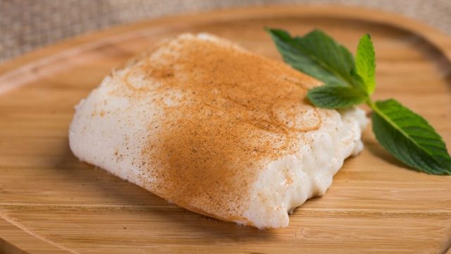 TAVUK GÖĞSÜ TARİFİ, NASIL YAPILIR? | Geleneksel, Sütlü ve Diyet Tatlı ...